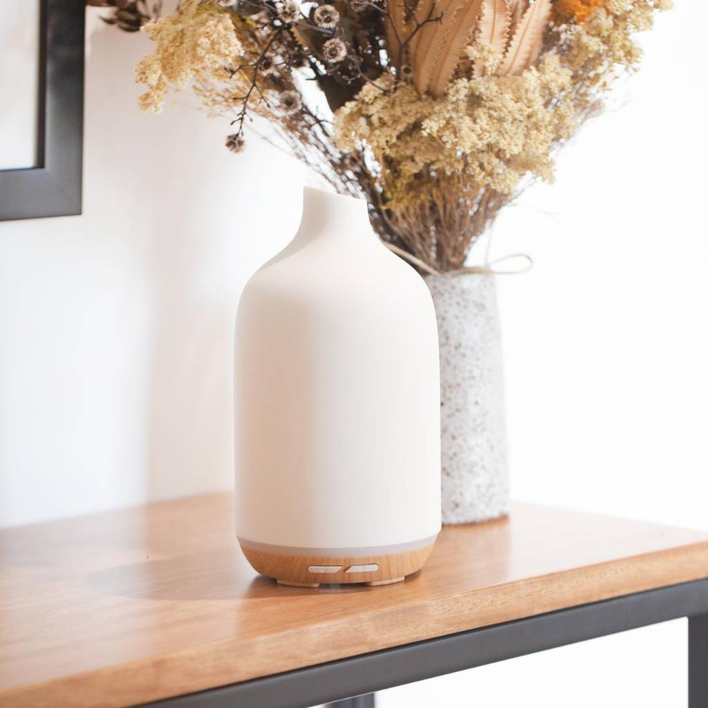 Lively Living Aroma Dune White Bonus Elevate Oil Naturally Good